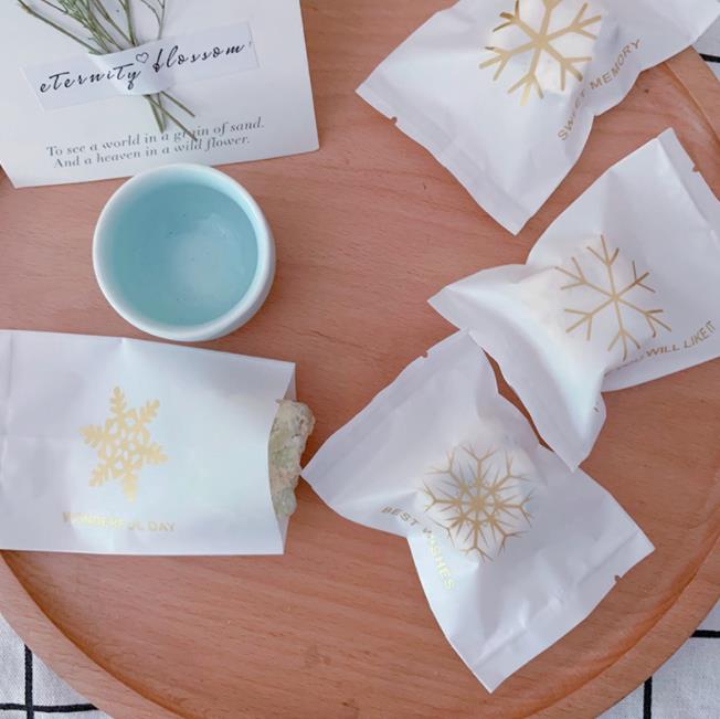 Snowflake packaging pouch | Packing pouch manufacturer