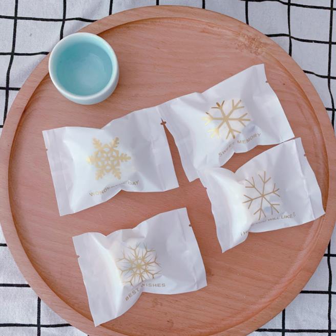 Snowflake packaging pouch | Packing pouch manufacturer